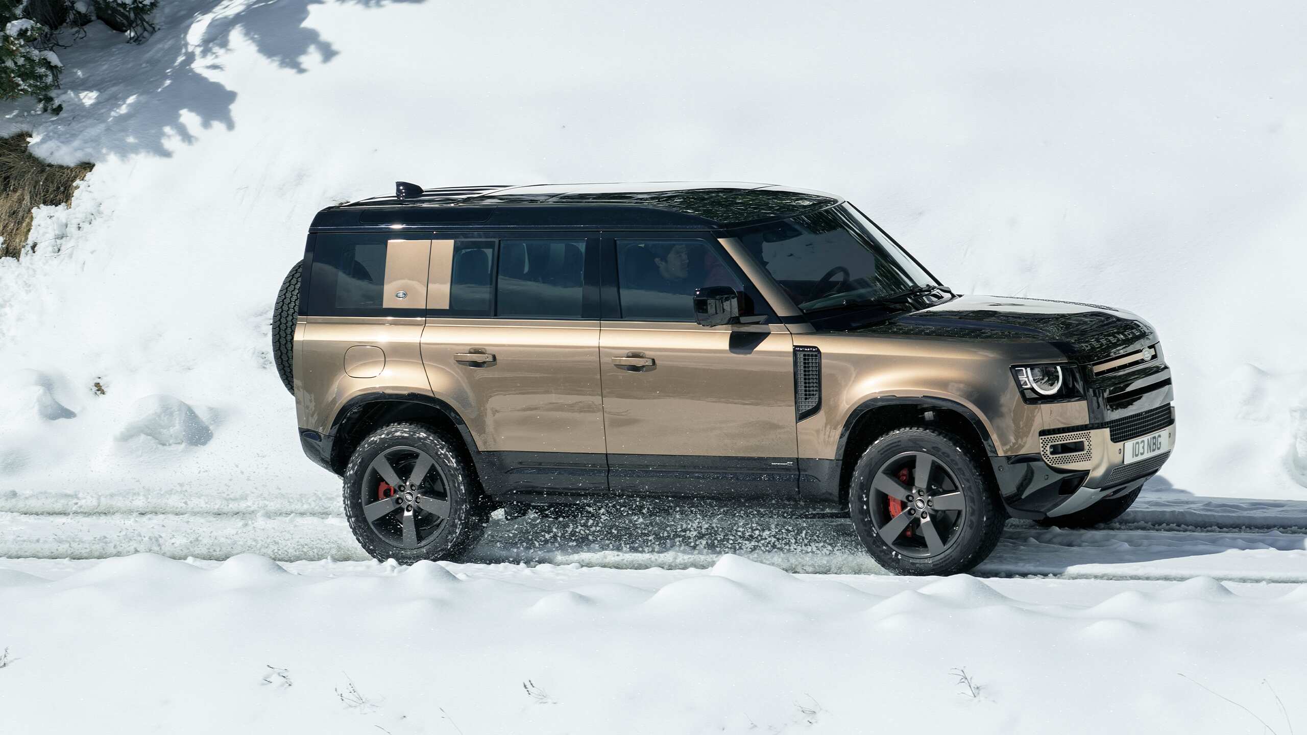 Defender Hard Top 2024 | Découvrez les modèles | Defender
