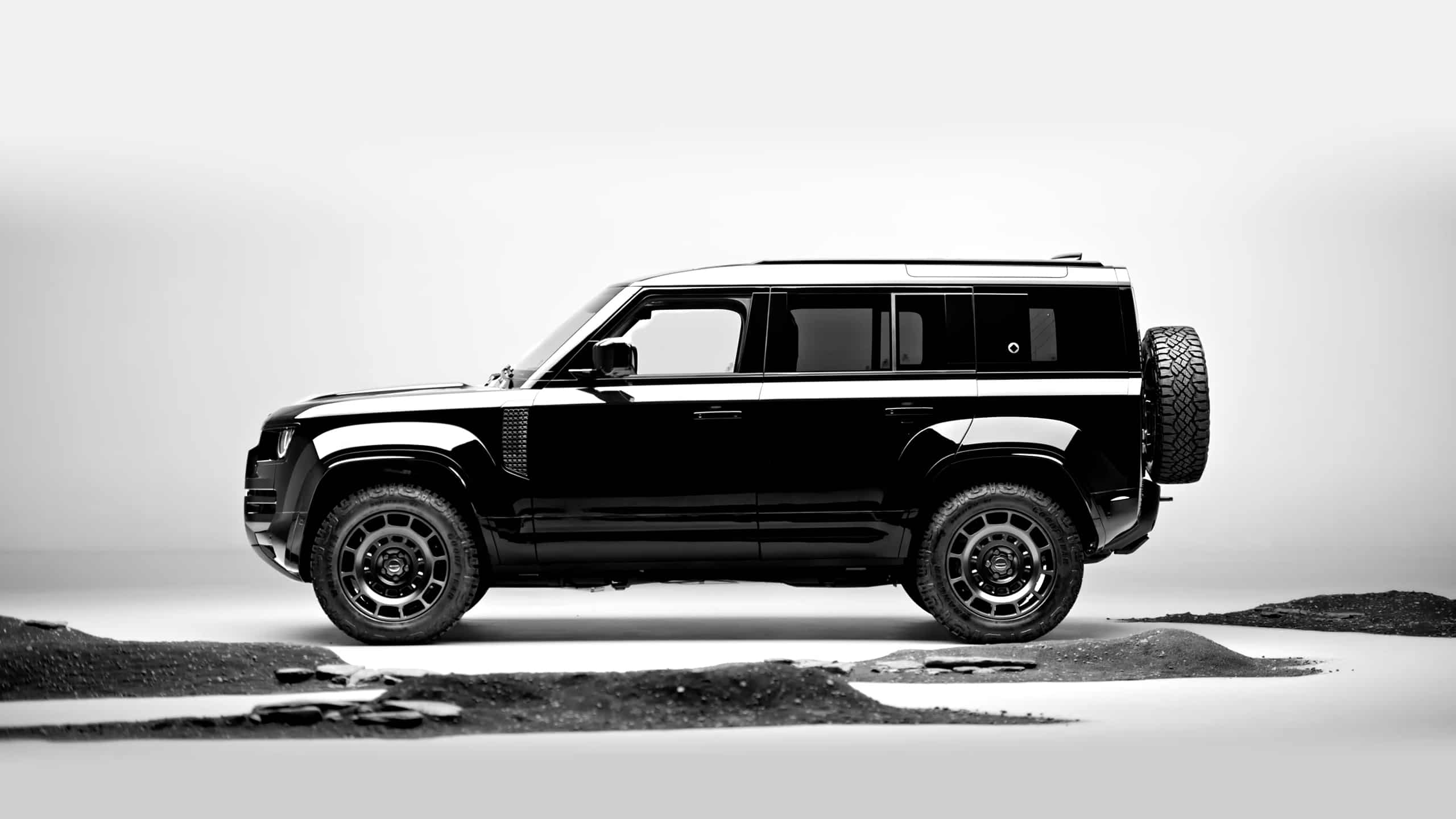 Découvrez le Defender 110 OCTA | Le plus performant sur tous les terrains.